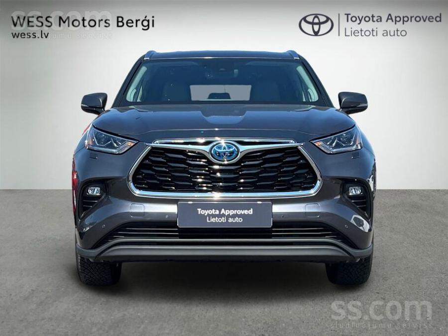 Pelēks Toyota Highlander 2023 Rīga, ar dzinēja tilpumu 2.50 L un nobraukumu 73 tūkst. km par 43990 €, foto 6 vietnē AUTOMOTO.COM.LV