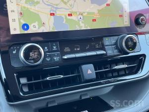 Pelēks Toyota Highlander 2023 Rīga, ar dzinēja tilpumu 2.50 L un nobraukumu 73 tūkst. km par 43990 €, foto 14 vietnē AUTOMOTO.COM.LV