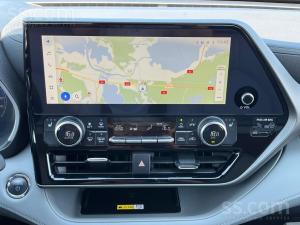 Pelēks Toyota Highlander 2023 Rīga, ar dzinēja tilpumu 2.50 L un nobraukumu 73 tūkst. km par 43990 €, foto 27 vietnē AUTOMOTO.COM.LV