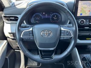 Pelēks Toyota Highlander 2023 Rīga, ar dzinēja tilpumu 2.50 L un nobraukumu 73 tūkst. km par 43990 €, foto 28 vietnē AUTOMOTO.COM.LV