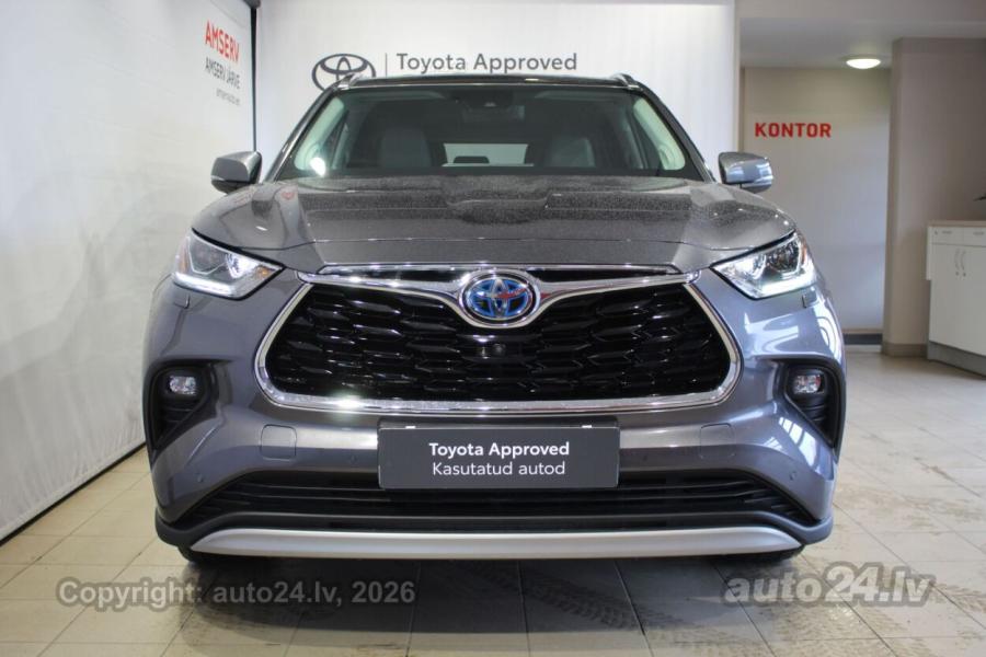 Pelēks Toyota Highlander 2021 Tallina, ar dzinēja tilpumu 2.50 L un nobraukumu 106 tūkst. km par 39990 €, foto 6 vietnē AUTOMOTO.COM.LV