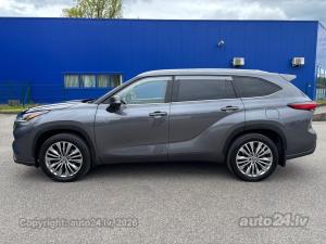 Pelēks Toyota Highlander 2021 Paide, ar dzinēja tilpumu 2.50 L un nobraukumu 233 tūkst. km par 28900 €, foto 4 vietnē AUTOMOTO.COM.LV