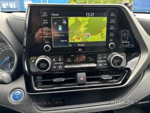 Pelēks Toyota Highlander 2021 Paide, ar dzinēja tilpumu 2.50 L un nobraukumu 233 tūkst. km par 28900 €, foto 18 vietnē AUTOMOTO.COM.LV
