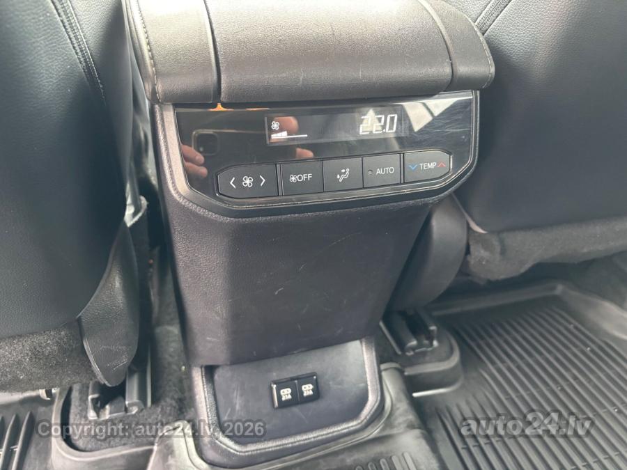 Pelēks Toyota Highlander 2021 Paide, ar dzinēja tilpumu 2.50 L un nobraukumu 233 tūkst. km par 28900 €, foto 22 vietnē AUTOMOTO.COM.LV