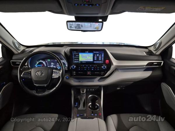Серый Тойота Хайлендер 2021 в Таллин, объемом двигателя 2.50 л и пробегом 116 тыс. км за 39990 €, фото 8 на AUTOMOTO.COM.LV