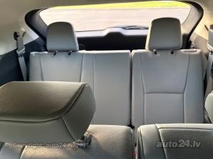 Pelēks Toyota Highlander 2021 Tallina, ar dzinēja tilpumu 2.50 L un nobraukumu 45 tūkst. km par 39990 €, foto 13 vietnē AUTOMOTO.COM.LV
