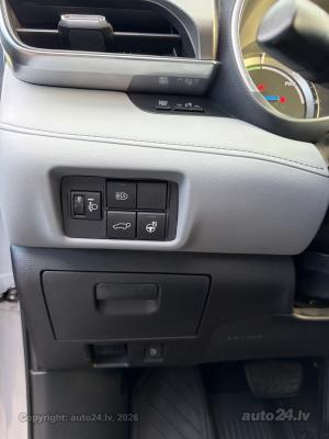 Pelēks Toyota Highlander 2021 Tallina, ar dzinēja tilpumu 2.50 L un nobraukumu 45 tūkst. km par 39990 €, foto 17 vietnē AUTOMOTO.COM.LV