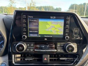 Pelēks Toyota Highlander 2021 Tallina, ar dzinēja tilpumu 2.50 L un nobraukumu 45 tūkst. km par 39990 €, foto 19 vietnē AUTOMOTO.COM.LV