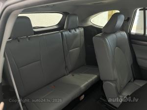 Pelēks Toyota Highlander 2022 Rakvere, ar dzinēja tilpumu 2.49 L un nobraukumu 120 tūkst. km par 39990 €, foto 12 vietnē AUTOMOTO.COM.LV
