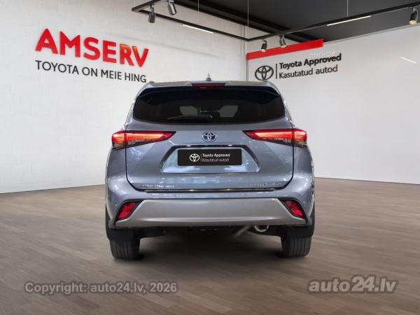 Серый Тойота Хайлендер 2022 в Таллин, объемом двигателя 2.50 л и пробегом 76 тыс. км за 43490 €, фото 4 на AUTOMOTO.COM.LV