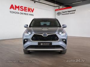 Grey Toyota Highlander 2022 in Tallinn, with an engine capacity of 2.50 L and mileage of 76 thousand km for 43490 €, photo 6 on AUTOMOTO.COM.LV
