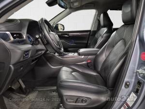 Grey Toyota Highlander 2022 in Tallinn, with an engine capacity of 2.50 L and mileage of 76 thousand km for 43490 €, photo 12 on AUTOMOTO.COM.LV