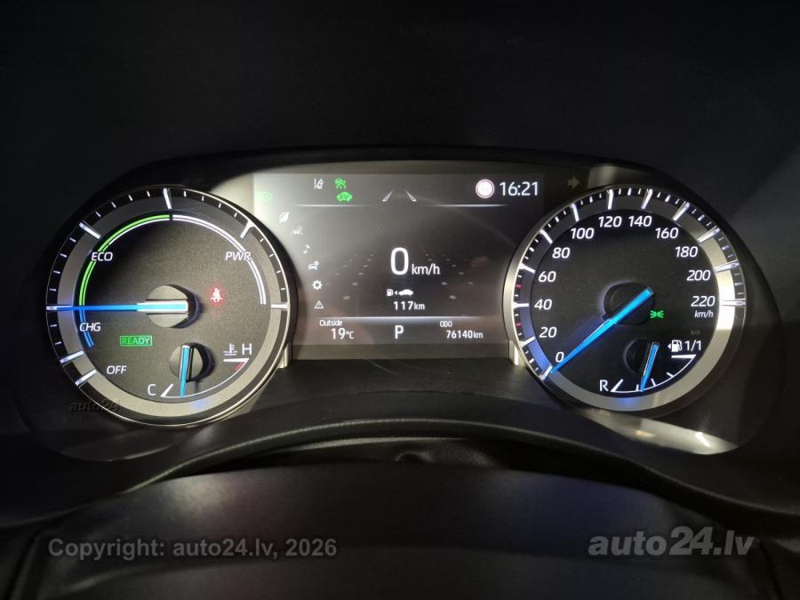 Grey Toyota Highlander 2022 in Tallinn, with an engine capacity of 2.50 L and mileage of 76 thousand km for 43490 €, photo 14 on AUTOMOTO.COM.LV