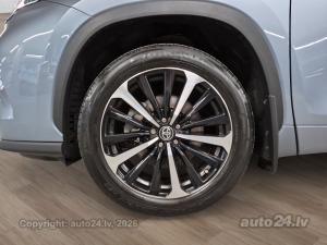 Grey Toyota Highlander 2022 in Tallinn, with an engine capacity of 2.50 L and mileage of 76 thousand km for 43490 €, photo 16 on AUTOMOTO.COM.LV