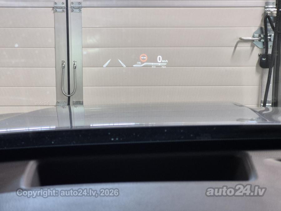 Grey Toyota Highlander 2022 in Tallinn, with an engine capacity of 2.50 L and mileage of 76 thousand km for 43490 €, photo 21 on AUTOMOTO.COM.LV