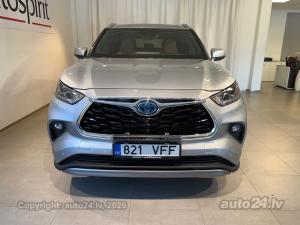 Pelēks Toyota Highlander 2024 Tallina, ar dzinēja tilpumu 2.50 L un nobraukumu 35 tūkst. km par 51900 €, foto 3 vietnē AUTOMOTO.COM.LV