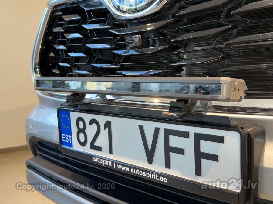 Pelēks Toyota Highlander 2024 Tallina, ar dzinēja tilpumu 2.50 L un nobraukumu 35 tūkst. km par 51900 €, foto 17 vietnē AUTOMOTO.COM.LV