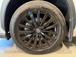 Pelēks Toyota Highlander 2024 Tallina, ar dzinēja tilpumu 2.50 L un nobraukumu 35 tūkst. km par 51900 €, foto 19 vietnē AUTOMOTO.COM.LV