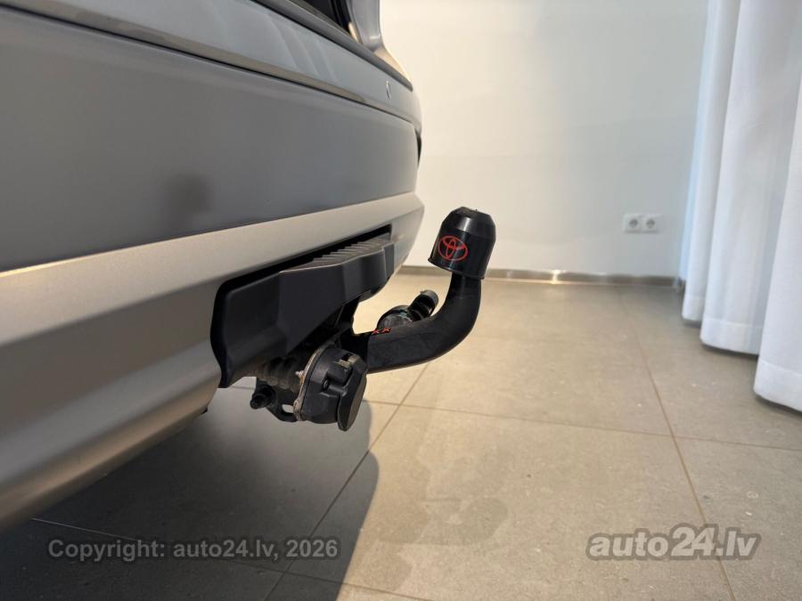 Pelēks Toyota Highlander 2024 Tallina, ar dzinēja tilpumu 2.50 L un nobraukumu 35 tūkst. km par 51900 €, foto 20 vietnē AUTOMOTO.COM.LV