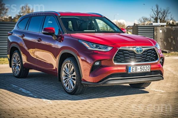 Красный Тойота Хайлендер 2021 в Рига, объемом двигателя 2.50 л и пробегом 76 тыс. км за 42990 €, фото 3 на AUTOMOTO.COM.LV