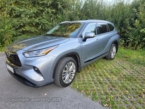 Toyota Highlander 2021 Tallina, ar dzinēja tilpumu 2.50 L un nobraukumu 44 tūkst. km par 44950 €, foto 1 vietnē AUTOMOTO.COM.LV