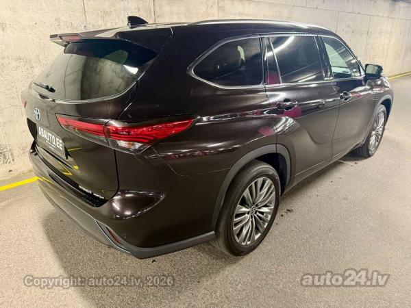 Toyota Highlander 2022 Tallina, ar dzinēja tilpumu 2.50 L un nobraukumu 136 tūkst. km par 33995 €, foto 5 vietnē AUTOMOTO.COM.LV