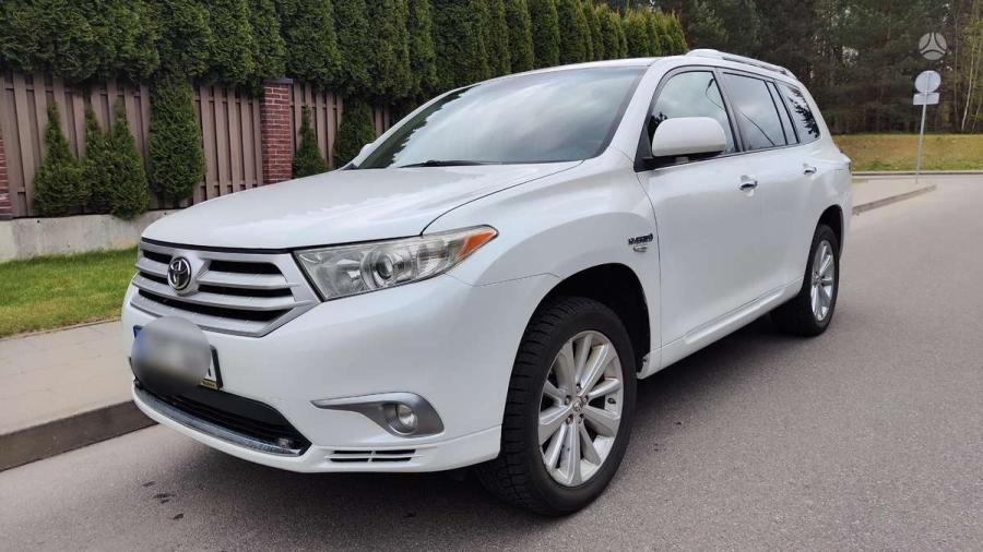 Balts Toyota Highlander 2009 Viļņa, ar dzinēja tilpumu 3.31 L un nobraukumu 374 tūkst. km par 10500 €, foto 1 vietnē AUTOMOTO.COM.LV