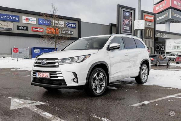 Balts Toyota Highlander 2018 Viļņa, ar dzinēja tilpumu 3.50 L un nobraukumu 43 tūkst. km par 34500 €, foto 3 vietnē AUTOMOTO.COM.LV