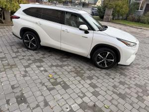 Balts Toyota Highlander 2021 Kauņa, ar dzinēja tilpumu 2.49 L un nobraukumu 110 tūkst. km par 38500 €, foto 3 vietnē AUTOMOTO.COM.LV