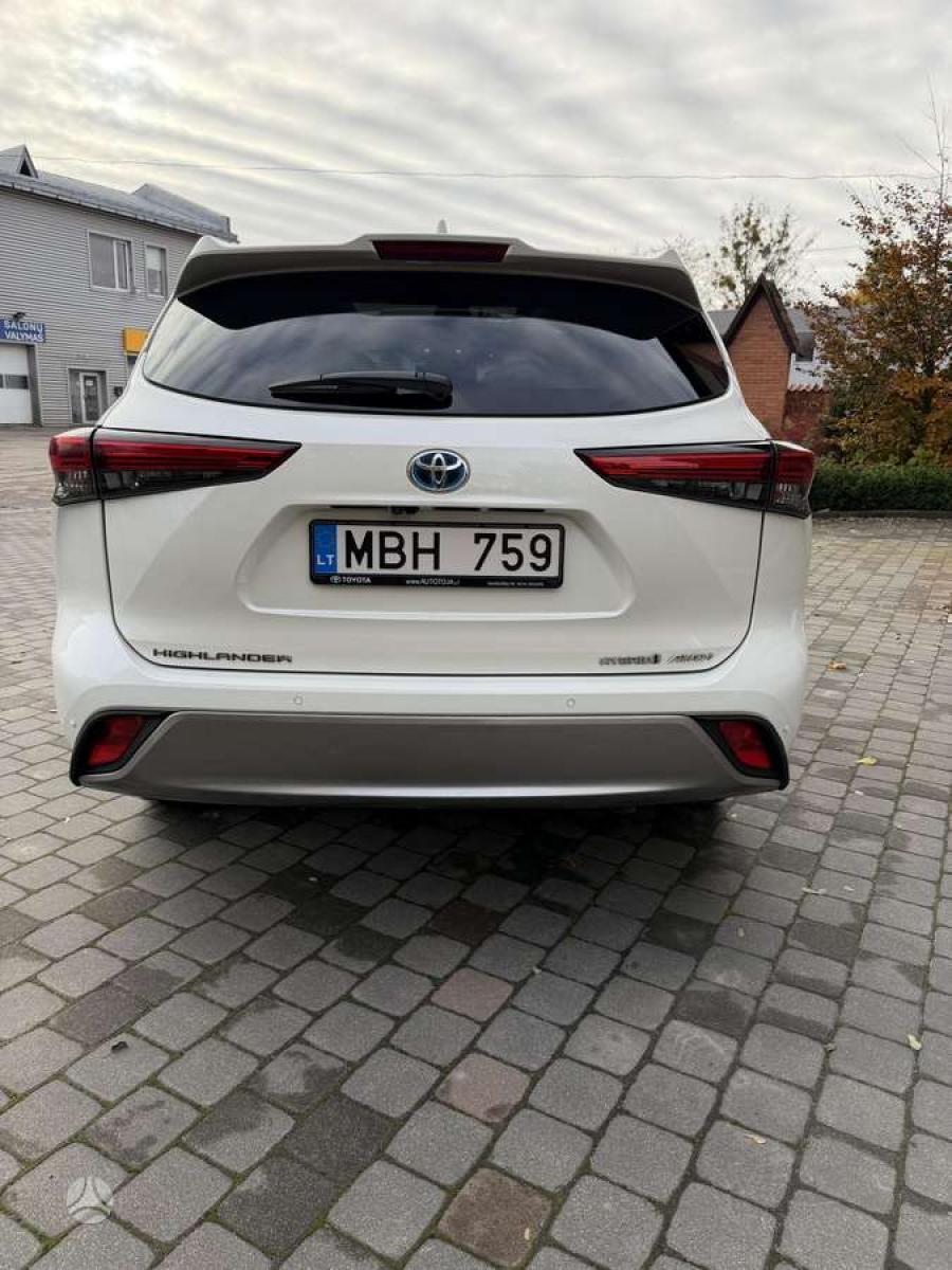 Balts Toyota Highlander 2021 Kauņa, ar dzinēja tilpumu 2.49 L un nobraukumu 110 tūkst. km par 38500 €, foto 6 vietnē AUTOMOTO.COM.LV