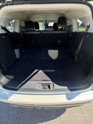 White Toyota Highlander 2021 in Riga, with an engine capacity of 2.50 L and mileage of 84 thousand km for 41900 €, photo 17 on AUTOMOTO.COM.LV