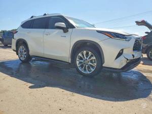 Balts Toyota Highlander 2021 Klaipėda, ar dzinēja tilpumu 2.50 L un nobraukumu 146 tūkst. km par 21500 €, foto 5 vietnē AUTOMOTO.COM.LV