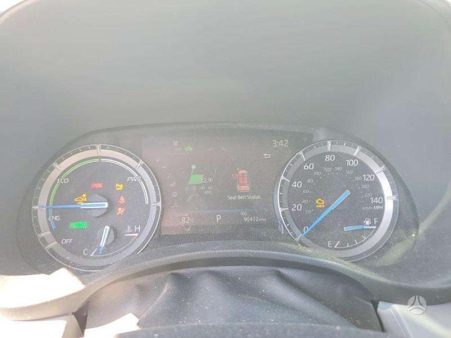 Balts Toyota Highlander 2021 Klaipėda, ar dzinēja tilpumu 2.50 L un nobraukumu 146 tūkst. km par 21500 €, foto 13 vietnē AUTOMOTO.COM.LV