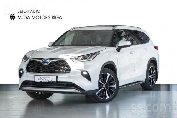 Toyota Highlander 2022 Rīga vietnē Balts Toyota Highlander 2022 Rīga, ar dzinēja tilpumu 2.50 L un nobraukumu 127 tūkst. km par 38000 €, foto 1 vietnē AUTOMOTO.COM.LV