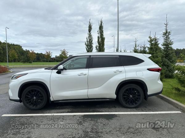 Тойота Хайлендер 2023 в Таллин на AUTOMOTO.COM.LV Белый Тойота Хайлендер 2023 в Таллин, объемом двигателя 2.50 л и пробегом 63 тыс. км за 49990 €, фото 3 на AUTOMOTO.COM.LV