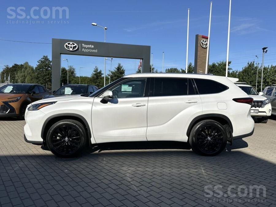 Balts Toyota Highlander 2024 Liepāja, ar dzinēja tilpumu 2.50 L un nobraukumu 31 tūkst. km par 52900 €, foto 3 vietnē AUTOMOTO.COM.LV