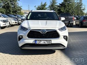 Balts Toyota Highlander 2024 Liepāja, ar dzinēja tilpumu 2.50 L un nobraukumu 31 tūkst. km par 52900 €, foto 8 vietnē AUTOMOTO.COM.LV