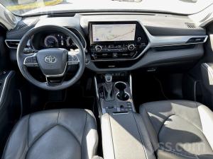 Balts Toyota Highlander 2024 Liepāja, ar dzinēja tilpumu 2.50 L un nobraukumu 31 tūkst. km par 52900 €, foto 12 vietnē AUTOMOTO.COM.LV