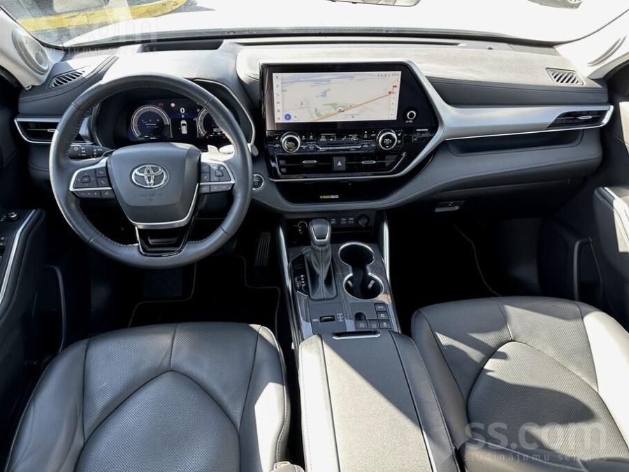Balts Toyota Highlander 2024 Liepāja, ar dzinēja tilpumu 2.50 L un nobraukumu 31 tūkst. km par 52900 €, foto 12 vietnē AUTOMOTO.COM.LV