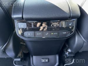Balts Toyota Highlander 2024 Liepāja, ar dzinēja tilpumu 2.50 L un nobraukumu 31 tūkst. km par 52900 €, foto 21 vietnē AUTOMOTO.COM.LV