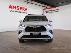 Белый Тойота Хайлендер 2024 в Таллин, объемом двигателя 2.50 л и пробегом 42 тыс. км за 55990 €, фото 6 на AUTOMOTO.COM.LV