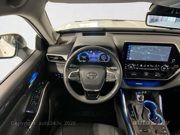 Balts Toyota Highlander 2024 Tallina, ar dzinēja tilpumu 2.50 L un nobraukumu 100 tūkst. km par 44490 €, foto 9 vietnē AUTOMOTO.COM.LV