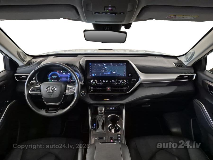 Balts Toyota Highlander 2024 Tallina, ar dzinēja tilpumu 2.50 L un nobraukumu 133 tūkst. km par 44490 €, foto 9 vietnē AUTOMOTO.COM.LV