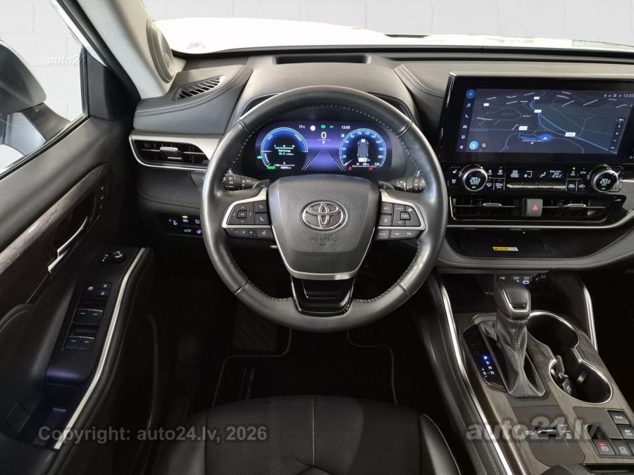 Balts Toyota Highlander 2024 Tallina, ar dzinēja tilpumu 2.50 L un nobraukumu 133 tūkst. km par 44490 €, foto 10 vietnē AUTOMOTO.COM.LV