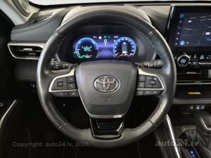 Balts Toyota Highlander 2024 Tallina, ar dzinēja tilpumu 2.50 L un nobraukumu 133 tūkst. km par 44490 €, foto 13 vietnē AUTOMOTO.COM.LV