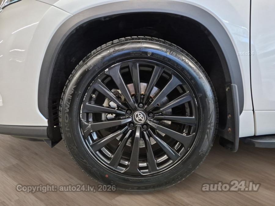 Balts Toyota Highlander 2024 Tallina, ar dzinēja tilpumu 2.50 L un nobraukumu 133 tūkst. km par 44490 €, foto 16 vietnē AUTOMOTO.COM.LV