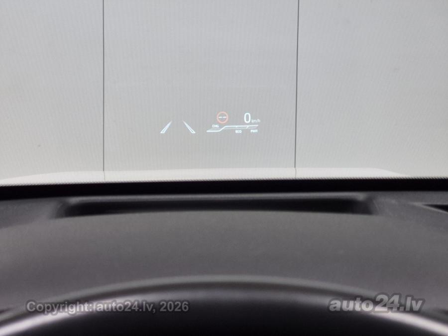Balts Toyota Highlander 2024 Tallina, ar dzinēja tilpumu 2.50 L un nobraukumu 133 tūkst. km par 44490 €, foto 18 vietnē AUTOMOTO.COM.LV