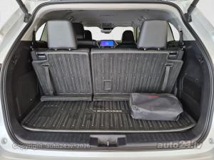 Balts Toyota Highlander 2024 Tallina, ar dzinēja tilpumu 2.50 L un nobraukumu 133 tūkst. km par 44490 €, foto 21 vietnē AUTOMOTO.COM.LV