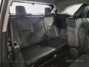 Balts Toyota Highlander 2024 Tallina, ar dzinēja tilpumu 2.50 L un nobraukumu 133 tūkst. km par 44490 €, foto 22 vietnē AUTOMOTO.COM.LV