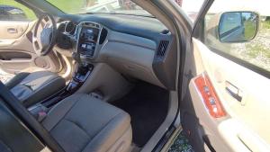 Dzeltens Toyota Highlander 2007 Klaipėda, ar dzinēja tilpumu 3.31 L un nobraukumu 335 tūkst. km par 3200 €, foto 3 vietnē AUTOMOTO.COM.LV